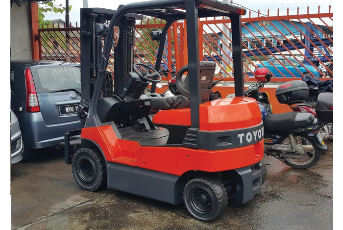 Toyota 7FB20 - Tarching Nippon (M) Sdn. Bhd.